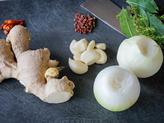 Aromate - Définition de Aromate - Lexique du vocabulaire de cuisine