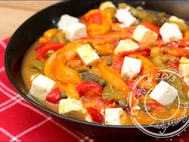 Salade de poivrons grillés à la feta - Recette par Happy papilles