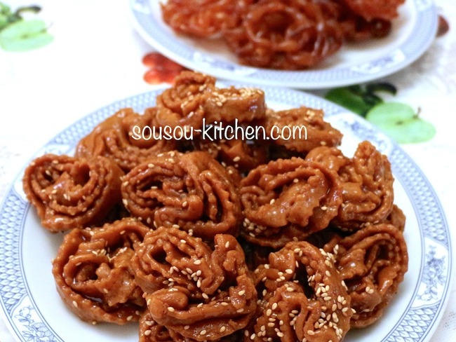 Chebakia-Griwech (ou chbakia ou m'kharqa) - Recette par Sousoukitchen