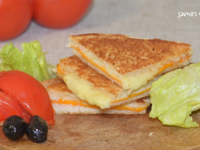 Sandwich au fromage grillé - Recette par Nadji