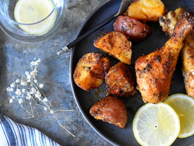 Pilons de Poulet au four aux pommes de terre - Recette par Mes ...