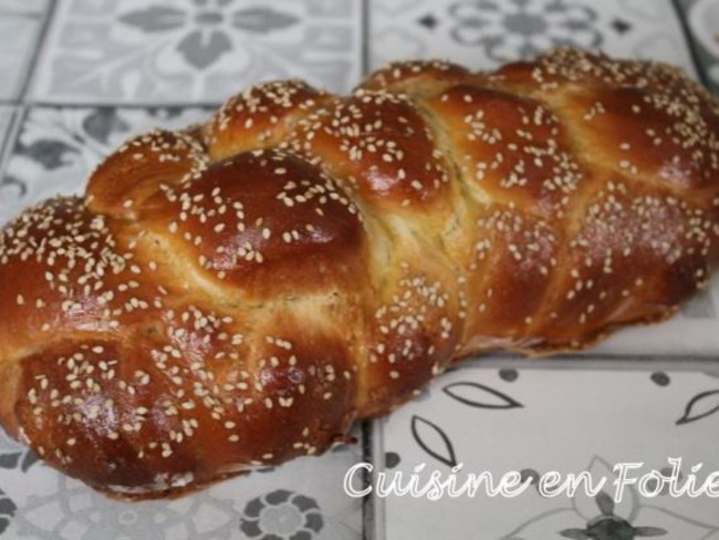 Pain Hallah tressé - Recette par CUISINE EN FOLIE
