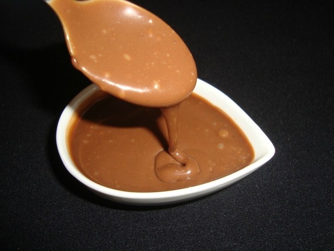 Sauce Nutella - Recette par ça ne sent pas un peu le brûlé là?
