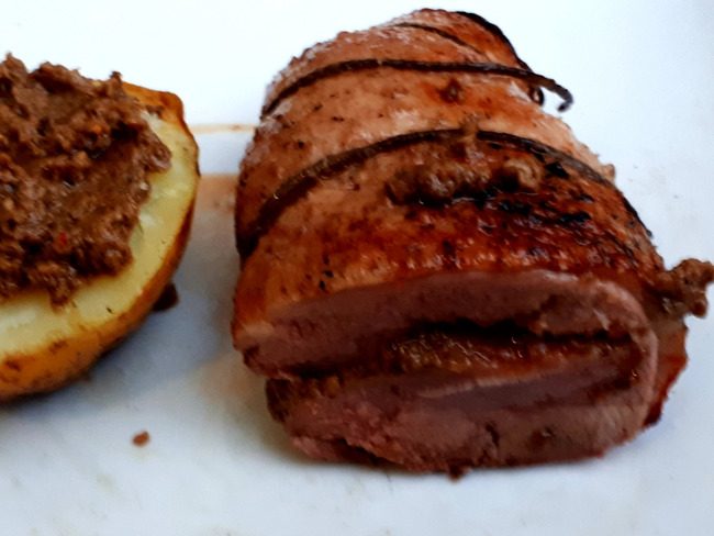 Filet de canard au barbecue, en rôti à la cèpenade - Recette par La ...