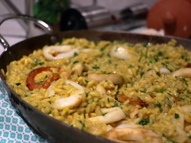 Riz safrané aux calamars - Recette par Happy papilles