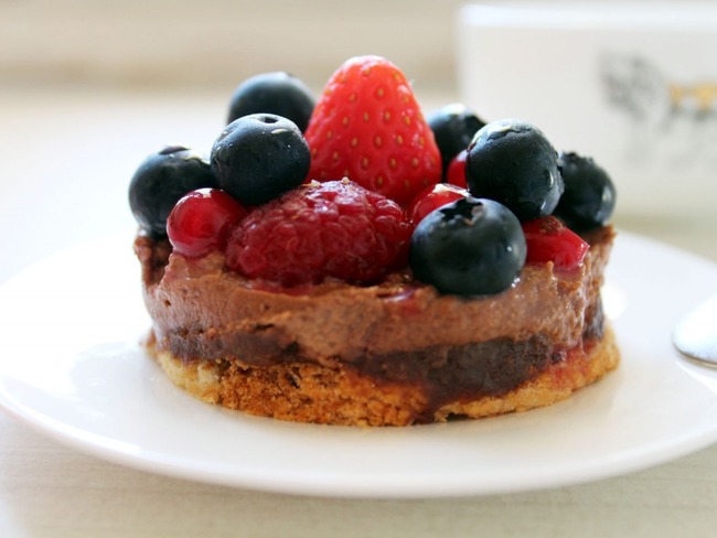 Entremet croustillant au chocolat praliné et aux fruits rouges ...