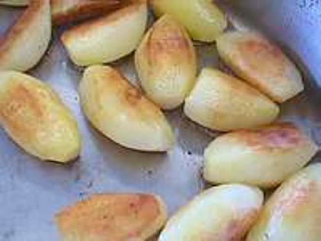 Pommes de terre rissolées - Recette pommes rissolées - Recette par Chef ...
